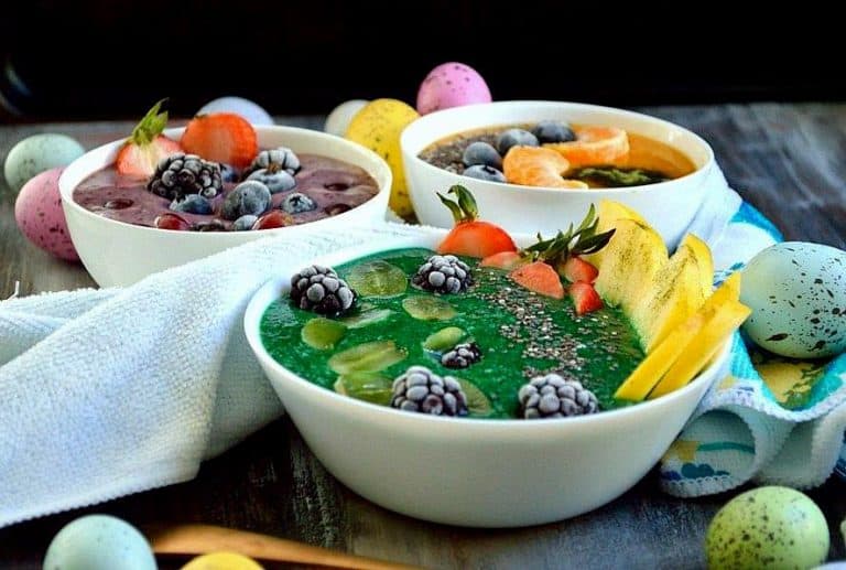 healthy-smoothie-bowl-spring-Easter-healthy-recipes