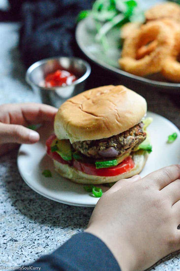 Masala Veggie Burger - My Dainty Soul Curry