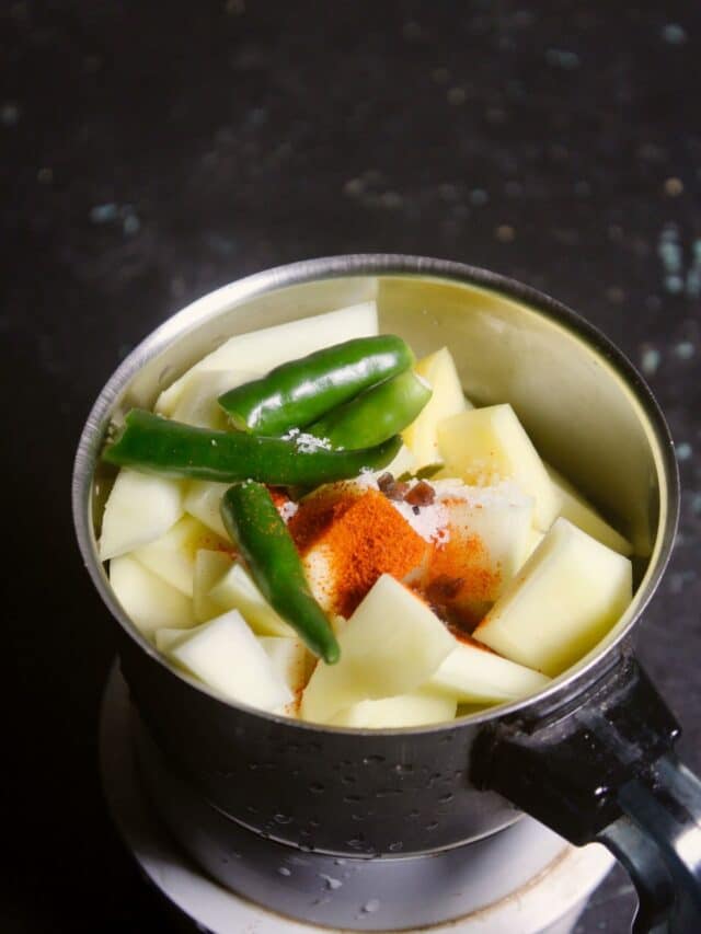 Minced Lamb Canapes with Spicy Tangy Dressing - My Dainty Soul Curry