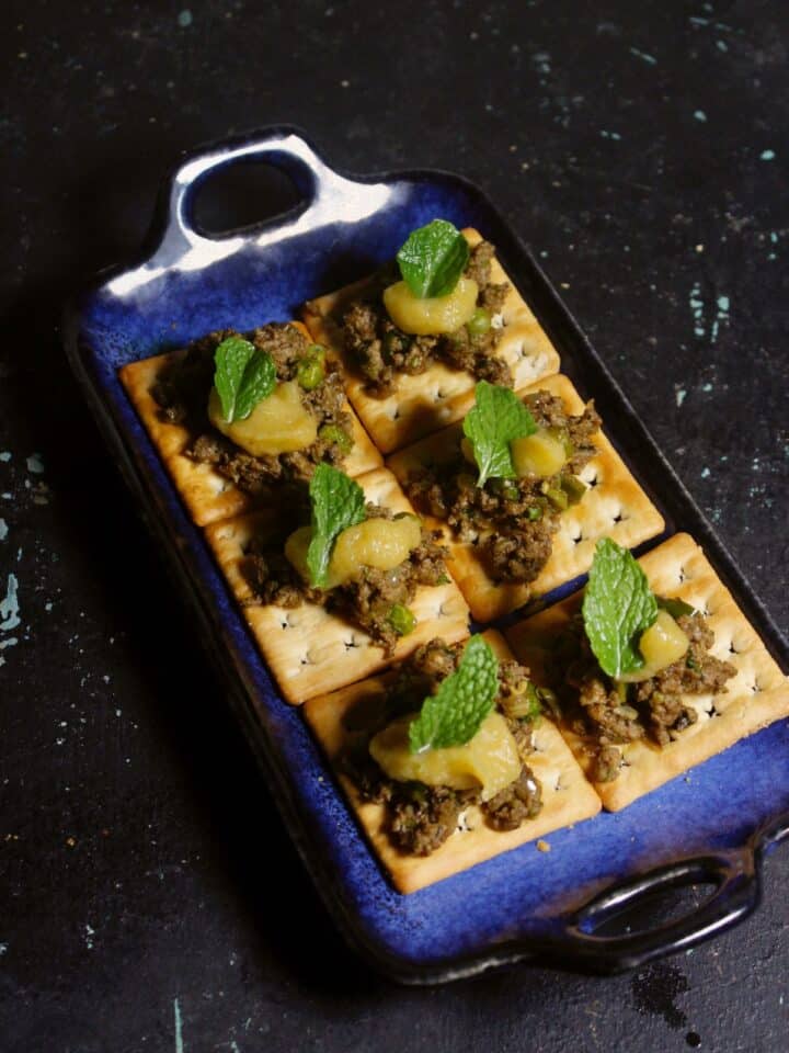 Minced Lamb Canapes with Spicy Tangy Dressing - My Dainty Soul Curry