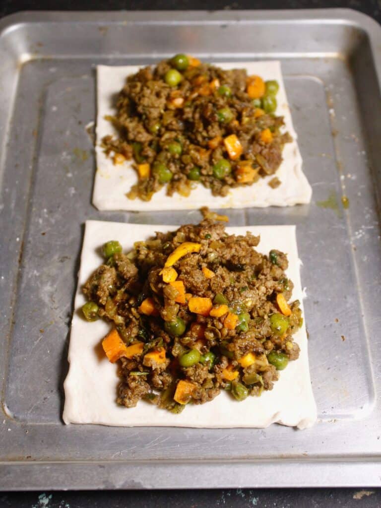 Minced Lamb Pastries with Spicy Mango Dressing - My Dainty Soul Curry