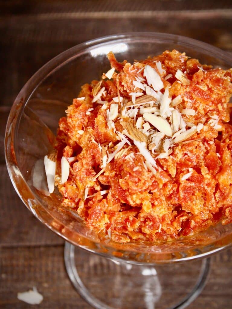 Easy Peasy Carrot Pudding Gajrela - My Dainty Soul Curry