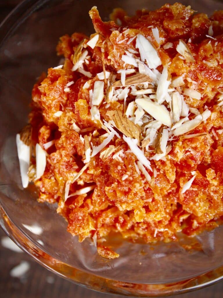 Easy Peasy Carrot Pudding Gajrela - My Dainty Soul Curry