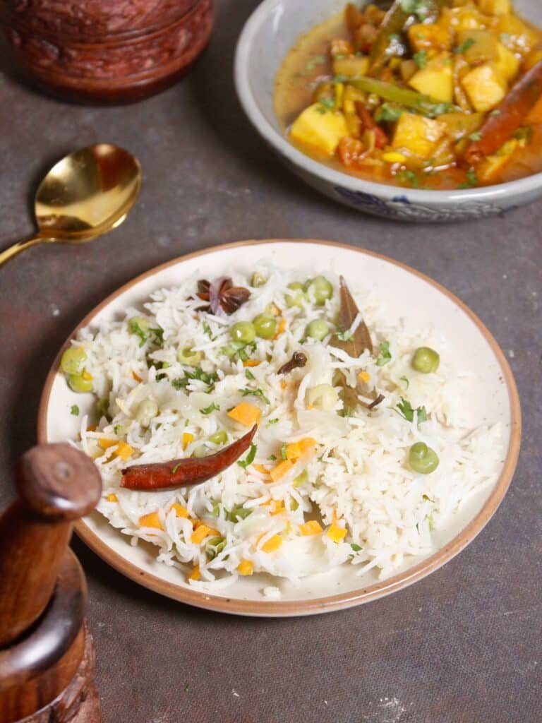 One Pot Ghee Vegetable Pulao - My Dainty Soul Curry
