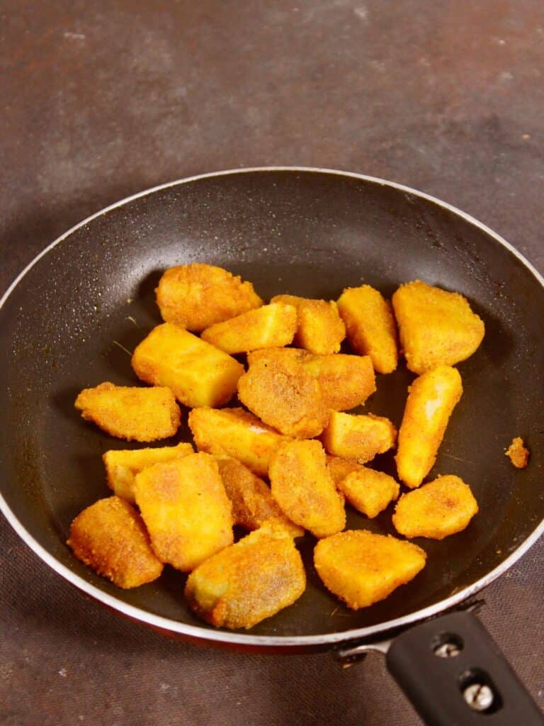 Pan Roasted Crispy Yam - My Dainty Soul Curry