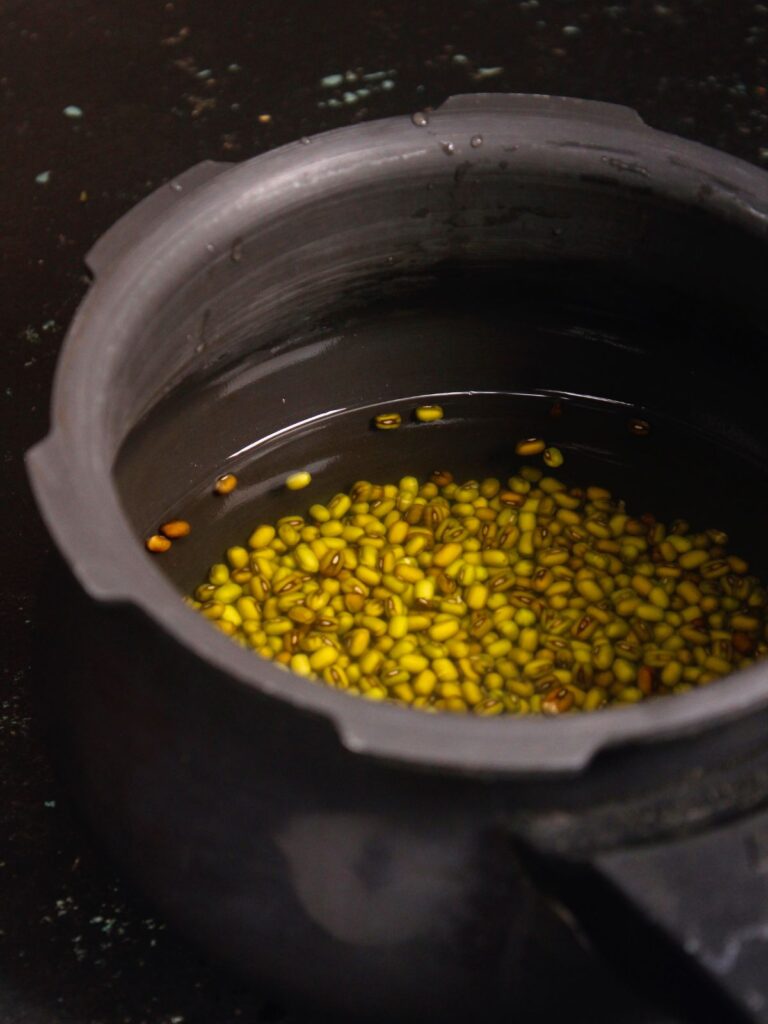 Italian Green Gram Soup - My Dainty Soul Curry