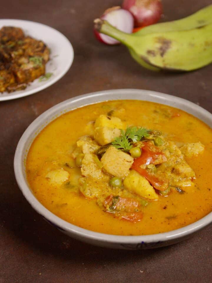 Raw Banana and Yam Curry - My Dainty Soul Curry