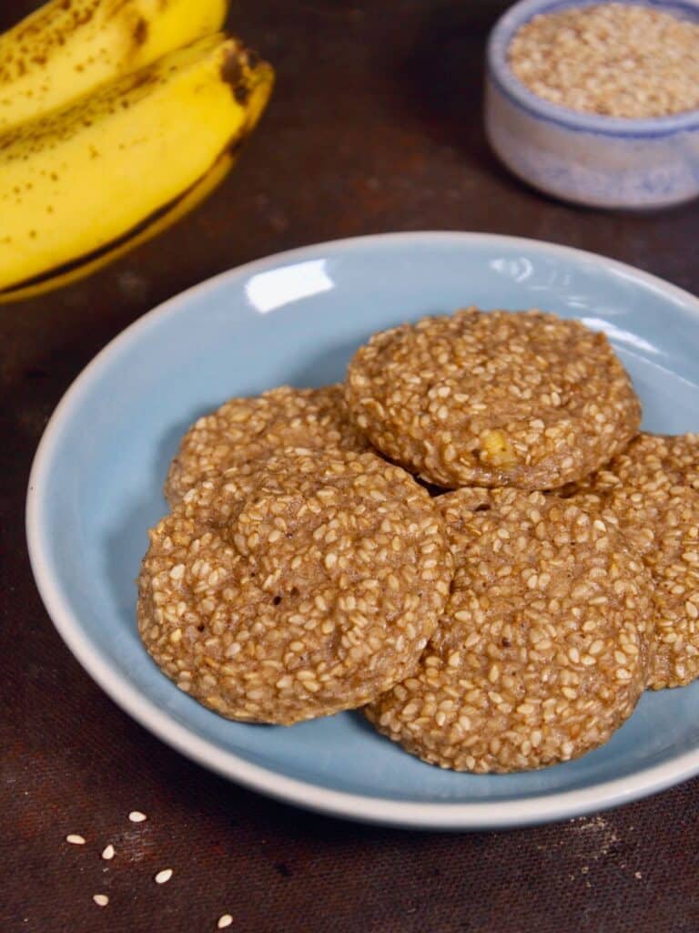 Sesame Banana Breakfast Patties - My Dainty Soul Curry