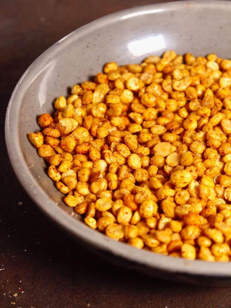 Spicy and Crispy Chana Dal Namkeen - My Dainty Soul Curry