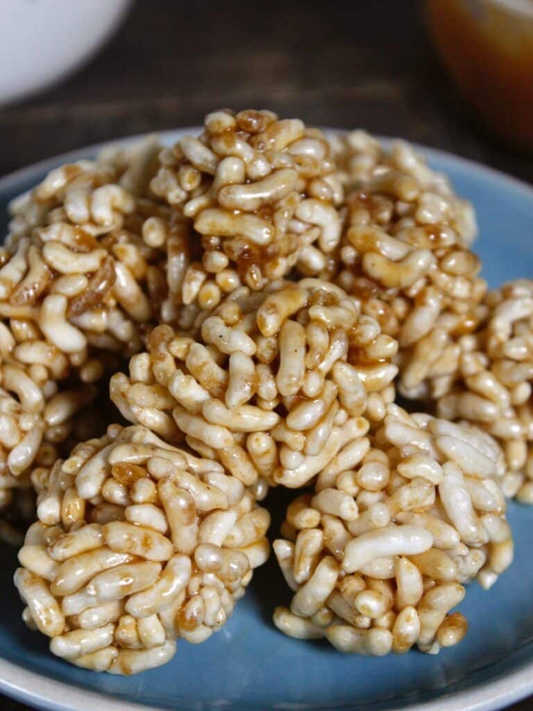 Caramel Puffed Rice Balls - My Dainty Soul Curry
