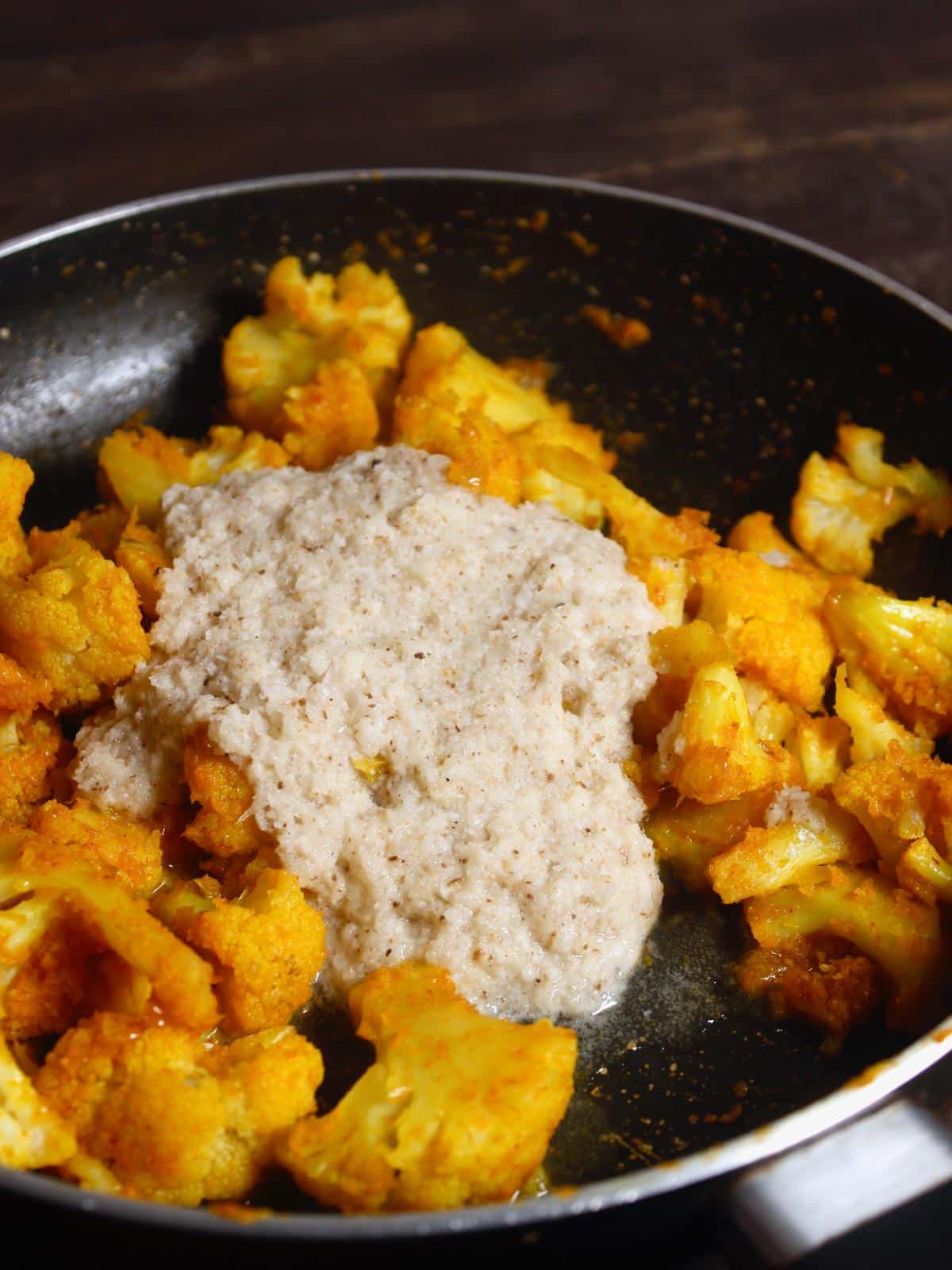 Cauliflower Xacuti - My Dainty Soul Curry