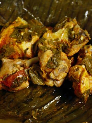 Chicken In Banana Leaf - My Dainty Soul Curry
